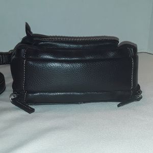 Bass | Bags | Bass Vintage Leather Crossbody Bag | Poshmark